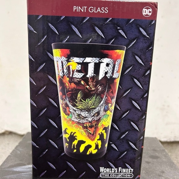 DC Comics | Dining | Dark Knight Batman Metal Dc Worlds Finest ...